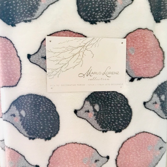 Marlo Lorenz | Bedding | Thro Marlo Lorenz Hedy Hedgehog Pink Gray ...